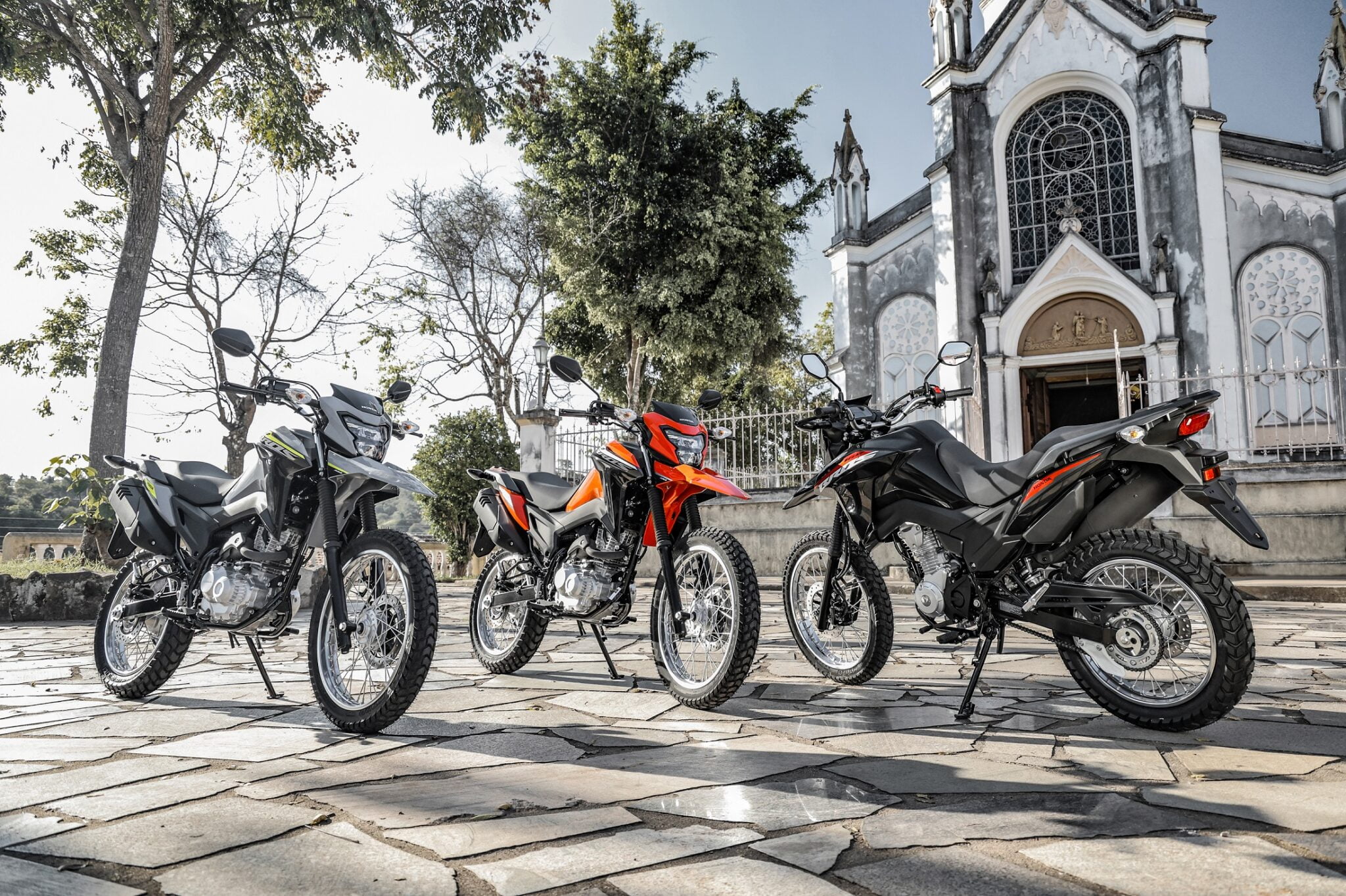 Honda NXR 160 Bros 2025: renovada no design, com aperfeiçoamentos ...
